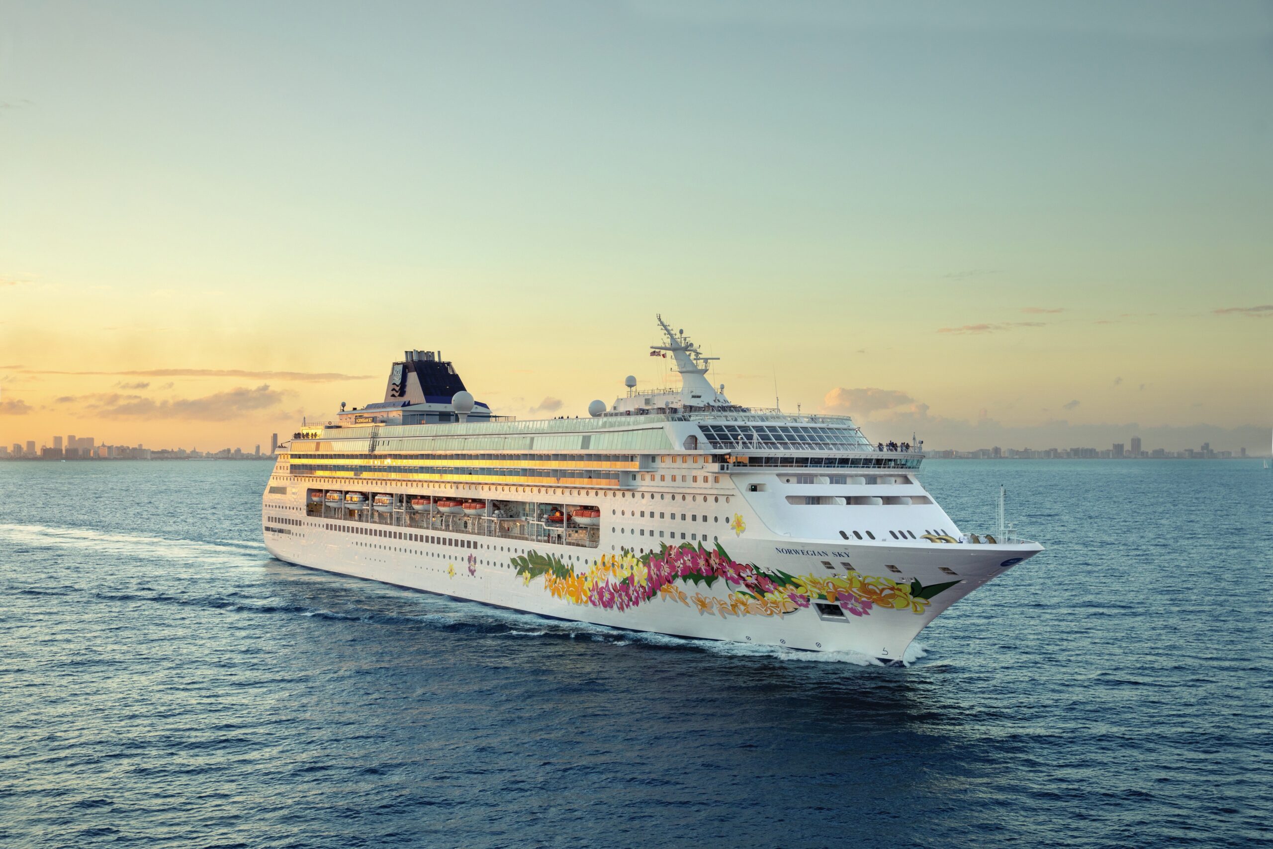 Norwegian Sky | Ocean World Travel